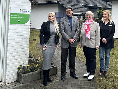 Landtagsabgeordnete Nicole Walter-Mundt besucht Standort in Oranienburg ...